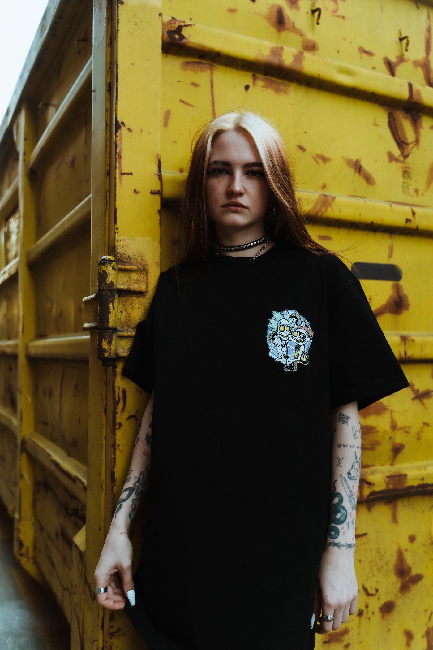 Trust No One - T-Shirt