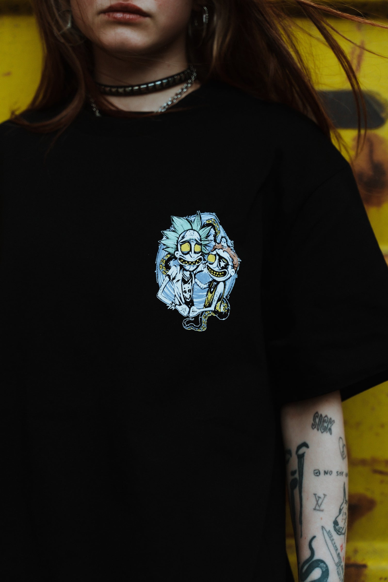 Trust No One - T-Shirt